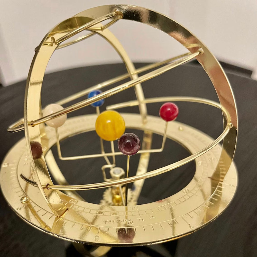 Grand Orrery Model of the Solar System – Funny Pockets
