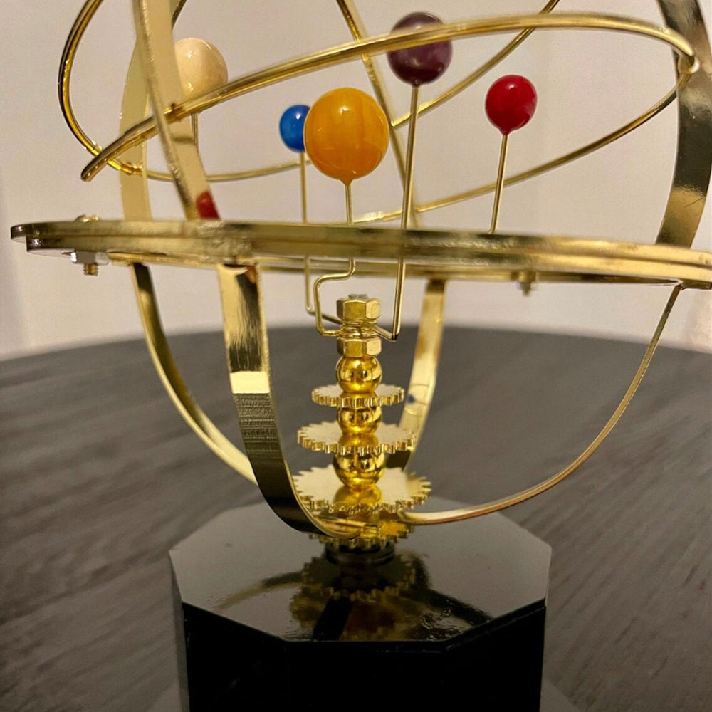 Grand Orrery Model of the Solar System – Funny Pockets